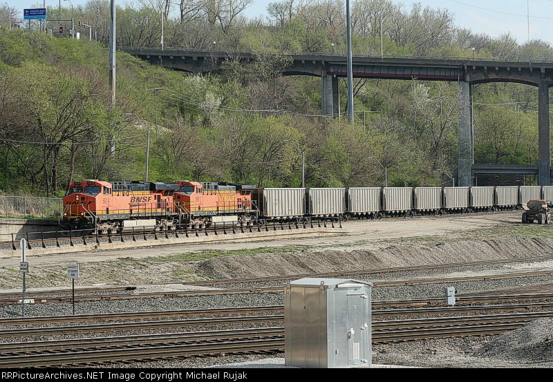 BNSF 5914
